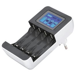 Hama Akku-Ladestation &raquo;Akku Ladeger&auml;t f&uuml;r Batterien, geeignet f&uuml;r Typ AA und AAA NiMH&laquo; 450 1 Stk. tlg. Mit LCD Display, 4-Schacht, Verpolungsschutz, Akku 