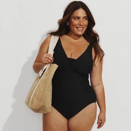 LANDS' END Shape-Badeanzug mit V-Ausschnitt SLENDER in E-Cup, Damen, size: regular, Schwarz, Elasthan/Nylon-Mischung, by Lands' End