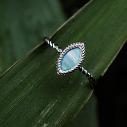 Holzkern Visual Ring Perlmutt und Silber