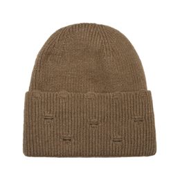 styleBREAKER M&uuml;tze 'Strickm&uuml;tze mit Rippenmuster und Rissen' Damen Gr&ouml;&szlig;e 56/58 taupe
