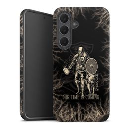 DeinDesign Galaxy S25 FE Handy Panzer Handyh&uuml;lle robuste Outdoor H&uuml;lle Schutzh&uuml;lle matt Tv Show Designs Wikinger Vikings Tough Case