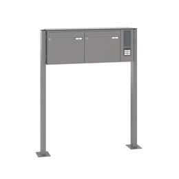 Renz Basic B freistehende Briefkastenanlage 2-fach mit Sprechfeld in Wunsch-RAL mit Fu&szlig;platten mit Soft Close
