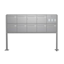 Renz ONZO 9er freistehende Briefkastenanlage mit Sprechfeld in V2A Edelstahl mit 2ten Namensschild & Soft Close (Fu&szlig;platten)