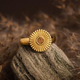 Holzkern Stencil Ring Koa und Gold