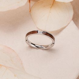 Holzkern Campania Ring II Walnuss und Silber
