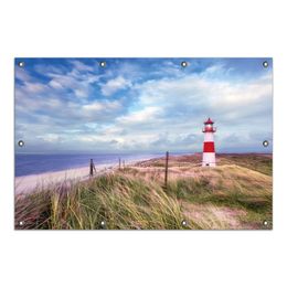 Wallario Gartenposter ca. 100 x 150 cm Leuchtturm am Strand von Sylt