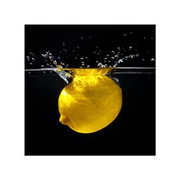 Wallario Magnetfolie 60 x 60 cm Zitrone im Wasser - Frisches Obst f&uuml;r die K&uuml;che