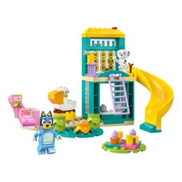 LEGO&reg; Bluey und Chloe auf dem Spielplatz