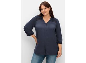 4063136931439 - Große Größen Bluse mit Chiffonpasse und Häkeldetails nachtblau Gr60