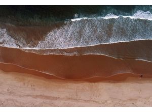 4049009086147 - Acrylglasbild QUEENCE Strand schwarz (farbe bild(er) schwarz) B100cm H100cm T24cm Bilder Fine Art-Print in Galeriequalität