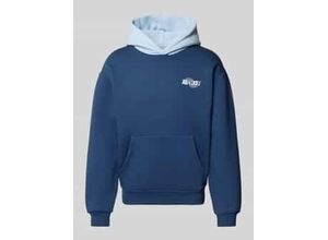 4069469642998 - Hoodie mit Logo und Känguru-Tasche