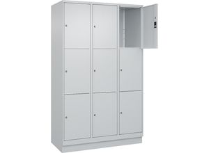 4066681684744 - 3er-Schließfachschrank Classic PLUS 3 Abteile lichtgrau B 1200 mm 9 Fächer mit Bodensockel C+P